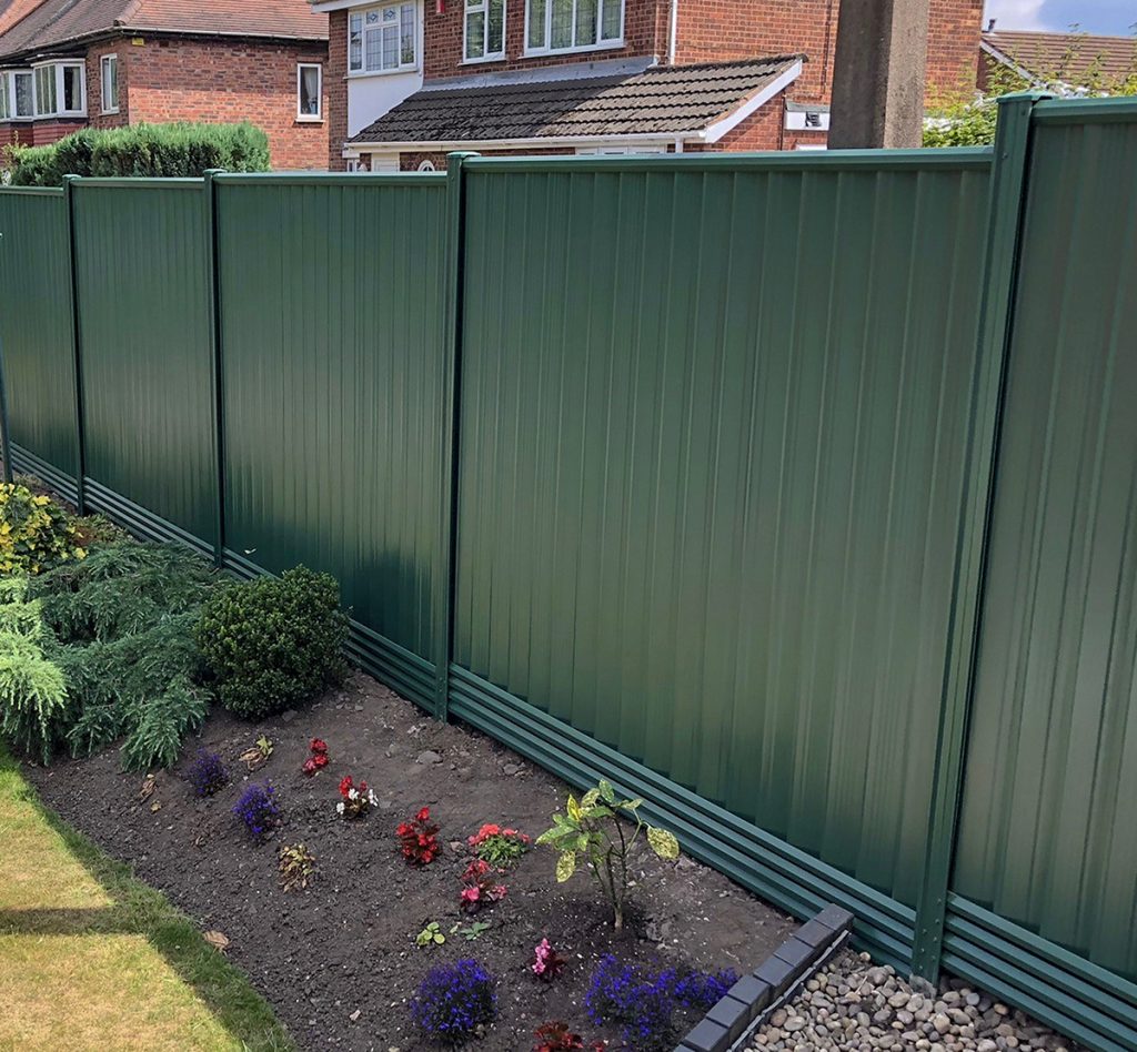 ColourFence Green Fence with Flat Caps | ColourFence