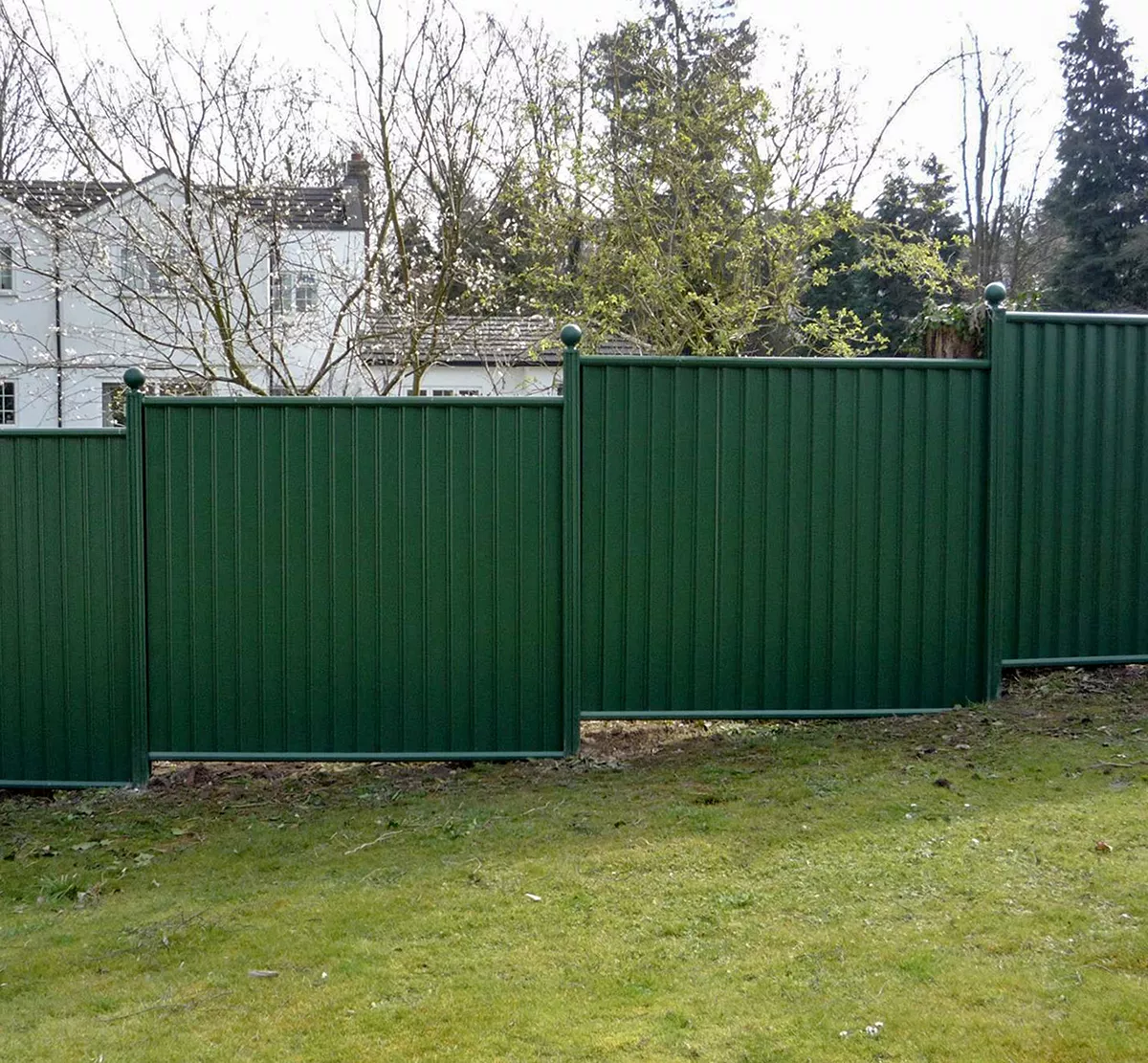 ColourFence Green Fence with Ball Caps | ColourFence